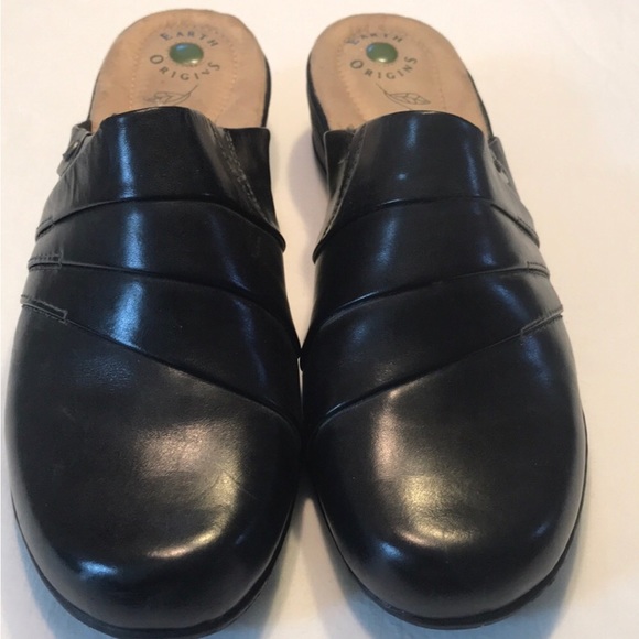 Earth Origins | Shoes | Earth Origins Sz 2 Black Leather Mules In ...